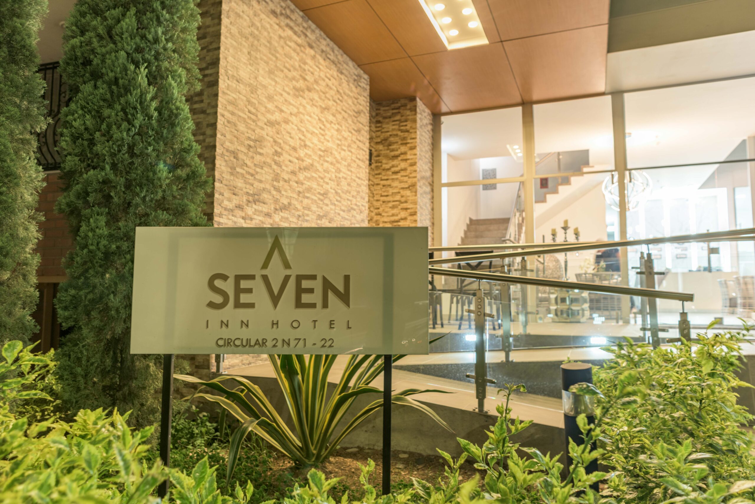 ZONAS COMUNES - Seven Inn Hotel